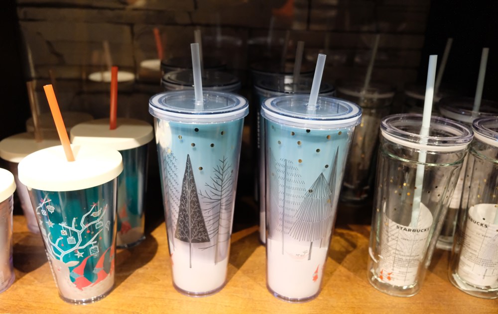 2018 STARBUCKS VIP派對－星巴克聖誕節周邊商品搶先看! - 金大佛的奪門而出家網誌