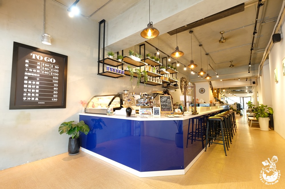 Raven coffee：台中西屯咖啡館，超值夢幻漸層氣泡飲（附raven coffee菜單/不限時/有wifi） - 金大佛的奪門而出家網誌